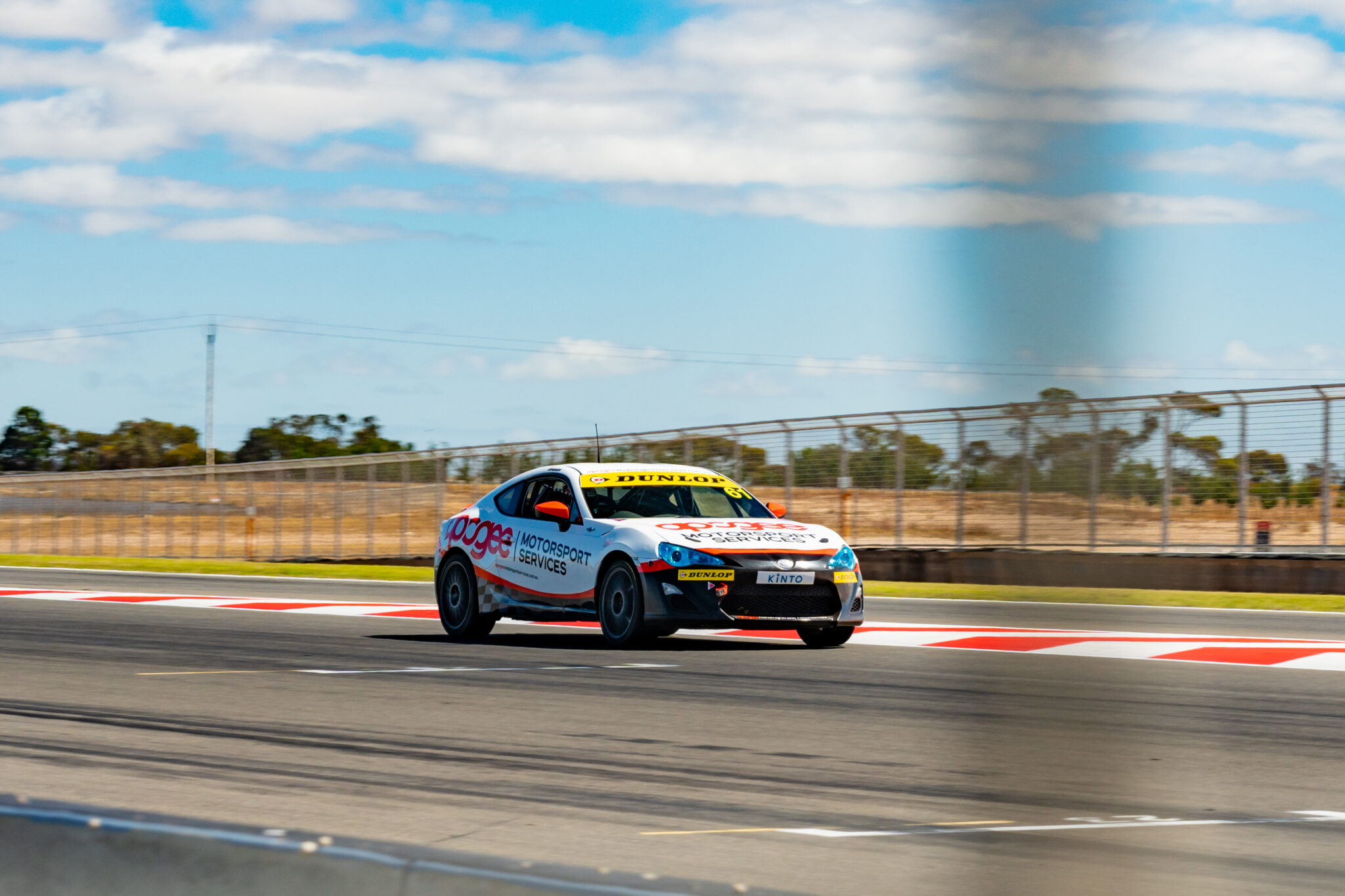 Arrive & Drive – Apogee Motorsport